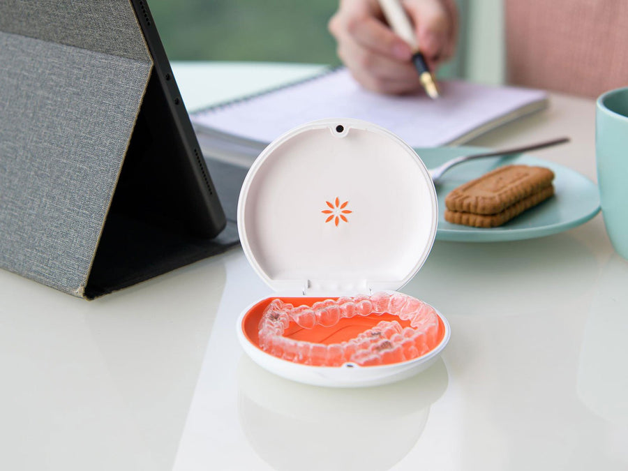 Invisalign® Aligner Case In White – Invisalign Store UK